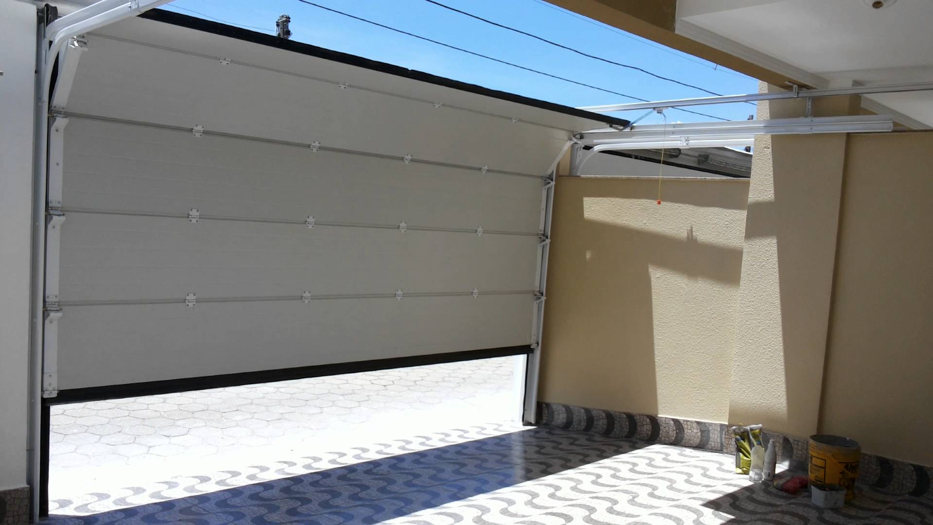 Portão Automático Seccionado | Portões Automáticos
